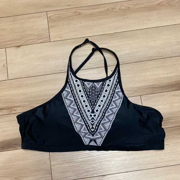 Time and Tru | Swim | Black Halter Bikini Top With Geometric Pattern ...
